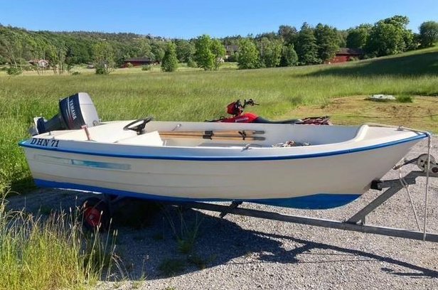 Crescent 432 inklusive Yamaha tvåtaktsmotor inkl trailer säljes på ...