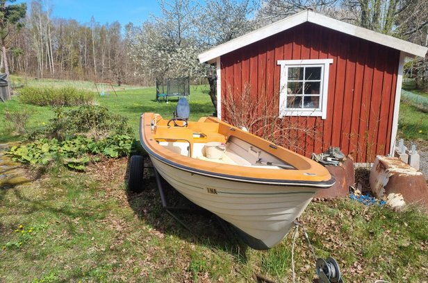 Uttern 495 med trailer. säljes i Värmdö | Blocket