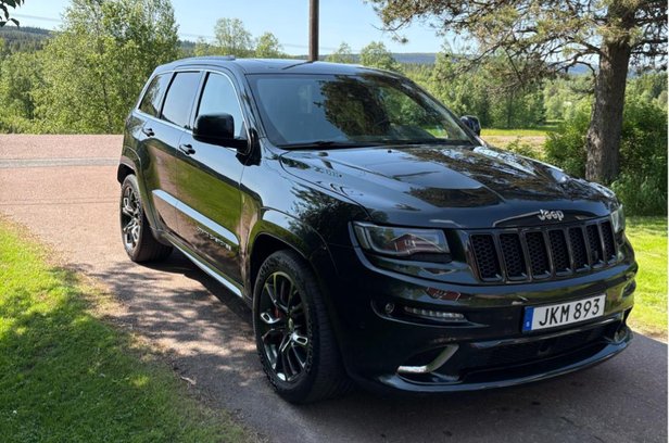 Jeep Grand Cherokee SRT 6.4 V8 4WD Euro 6 säljes i Malung-Sälen | Blocket
