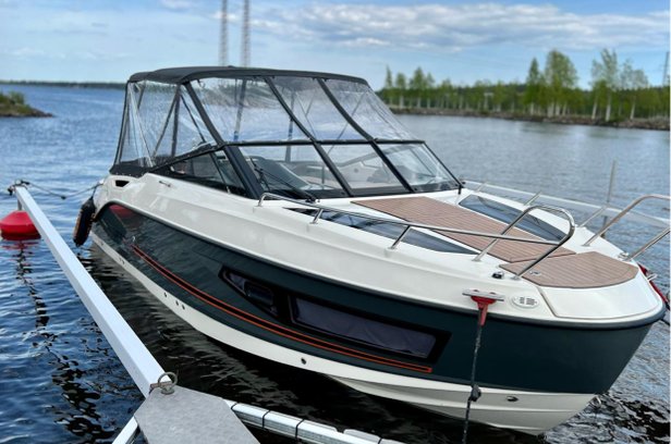 Uttern D70 2020 Premium edition i nyskick, en - såld eller borttagen