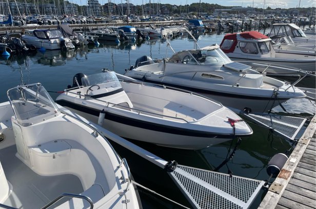 Flipper 510 en perfekt badbåt med trailer säljes i Göteborgs stad | Blocket