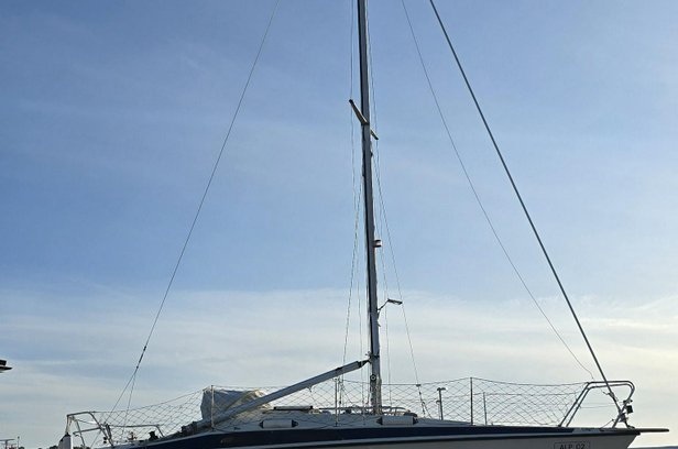 Maxi 84 Med nya segel säljes i Stenungsund | Blocket