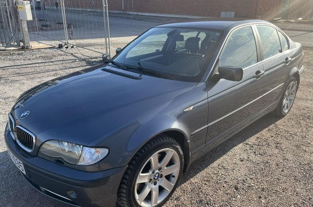 BMW 330 xi Sedan E46 säljes i Västerås | Blocket