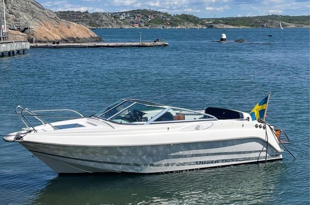 Uttern D55 exklusive 09 i mycket fint skick, inkl trailer säljes i ...