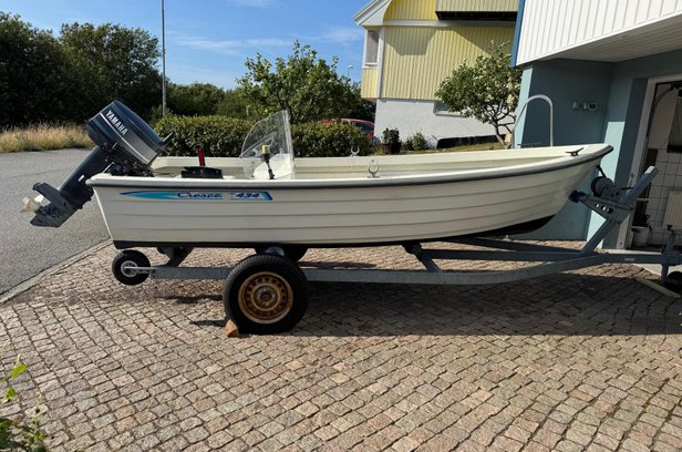 Crescent 434 Styrpulpet med 20HK Yamaha och Trailer säljes i Sotenäs ...