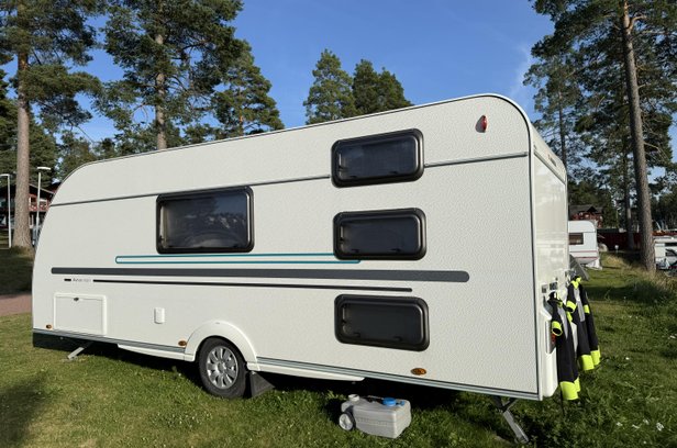 Adria Aviva 563PT 2017, luftförtält, 3-våningssäng säljes i Härryda | Blocket