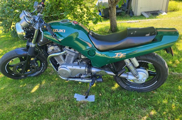Suzuki VX800 – Café Racer med Stil säljes i Hudiksvall | Blocket