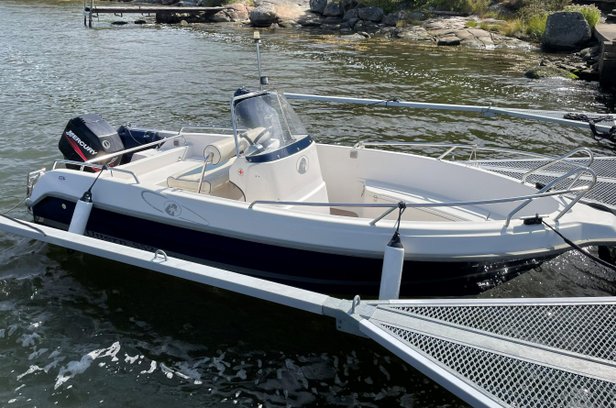 Uttern S52 Exclusive - Mercury 75HK + Trailer säljes i Karlskrona | Blocket