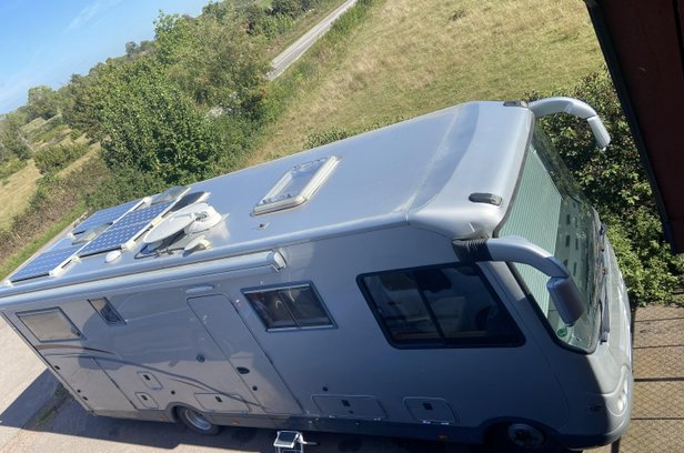 Helintegrerad husbil Phoenix Liner 8300 /AC/Alde/Elverk säljes i ...