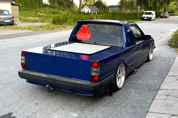 Volvo 945 D24Tic kapad A-traktor säljes i Öre - såld eller borttagen