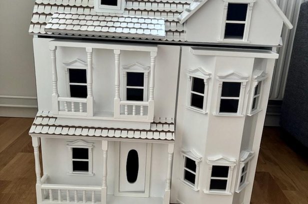 Stoy dockhus/dockskåp säljes i Trelleborg | Blocket