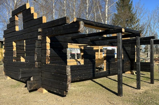 Rar timmerstomme attefall loftbod fritidshus bastu cowboykå säljes i ...