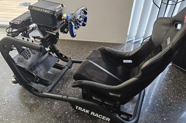 Fanatec Podium Racing Wheel F1 säljes i Haninge | Blocket