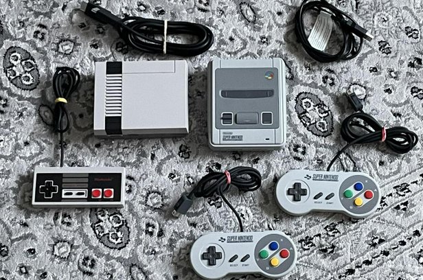 Nintendo Snes & Nes Mini säljes i Haninge | Blocket
