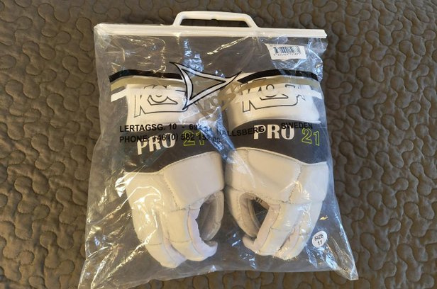 Nya bandyhandskar Kosa Pro 21 - storlek 11 säljes i Uppsala | Blocket