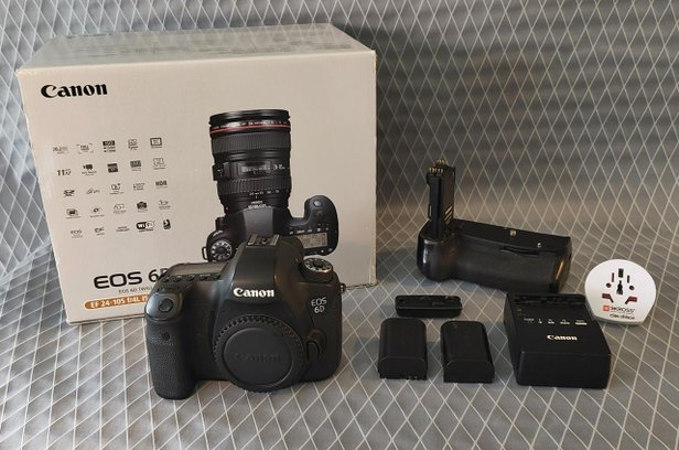 Canon 6D (WG) kamera plus tillbehör säljes i Trosa | Blocket