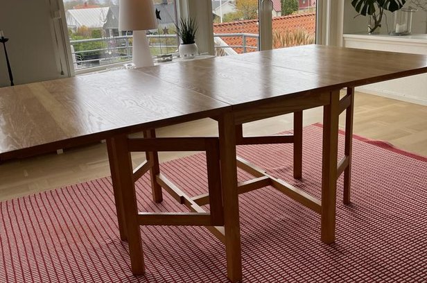 Klaffbord + 6 stolar massiv ek säljes i Halmstad | Blocket