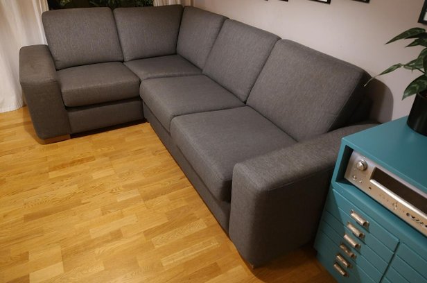 Hörnsoffa och bäddsoffa från Mio (modul, byggbara) säljes i Stockholms ...