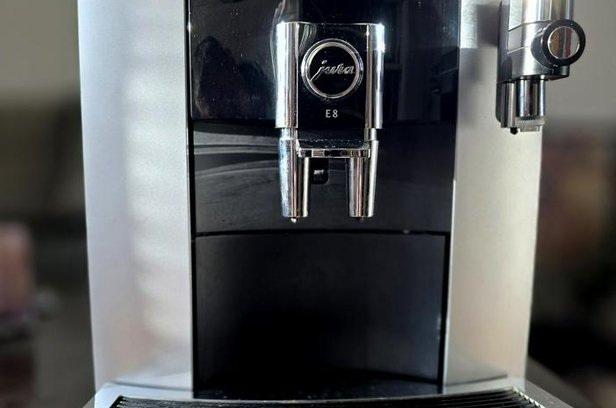 Jura E8 Gen II + Smart Connect säljes i Järfälla | Blocket