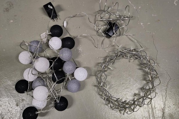 1st krans med ljusslinga och 1st boll-ljusslinga säljes i Luleå | Blocket