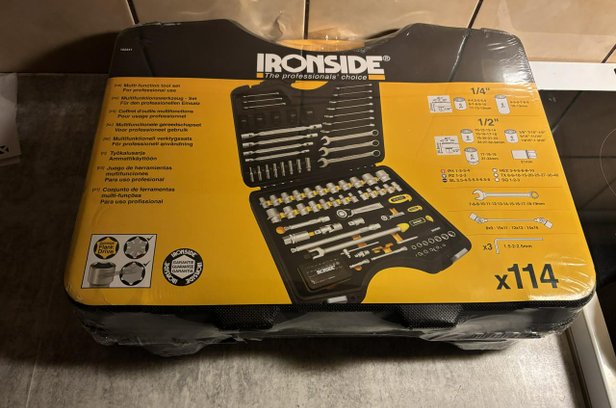 Ironside 114 delar säljes i Partille | Blocket